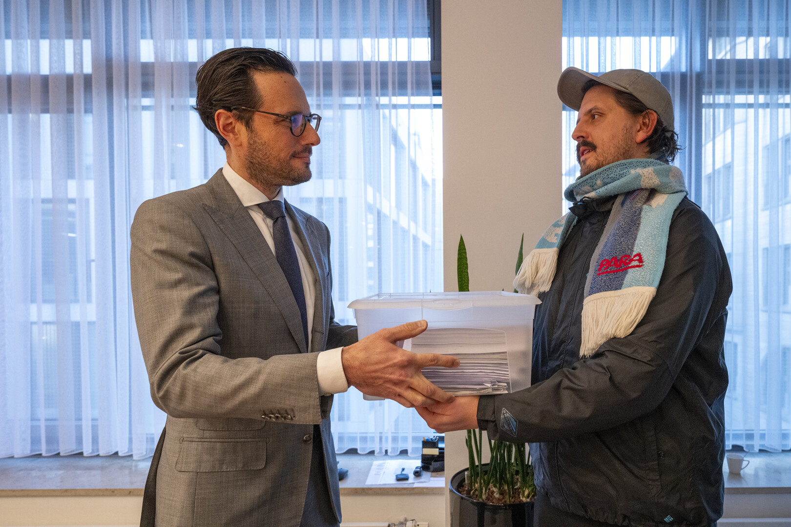 Über 47.000 Unterschriften gegen Kürzungen in der Stuttgarter ...